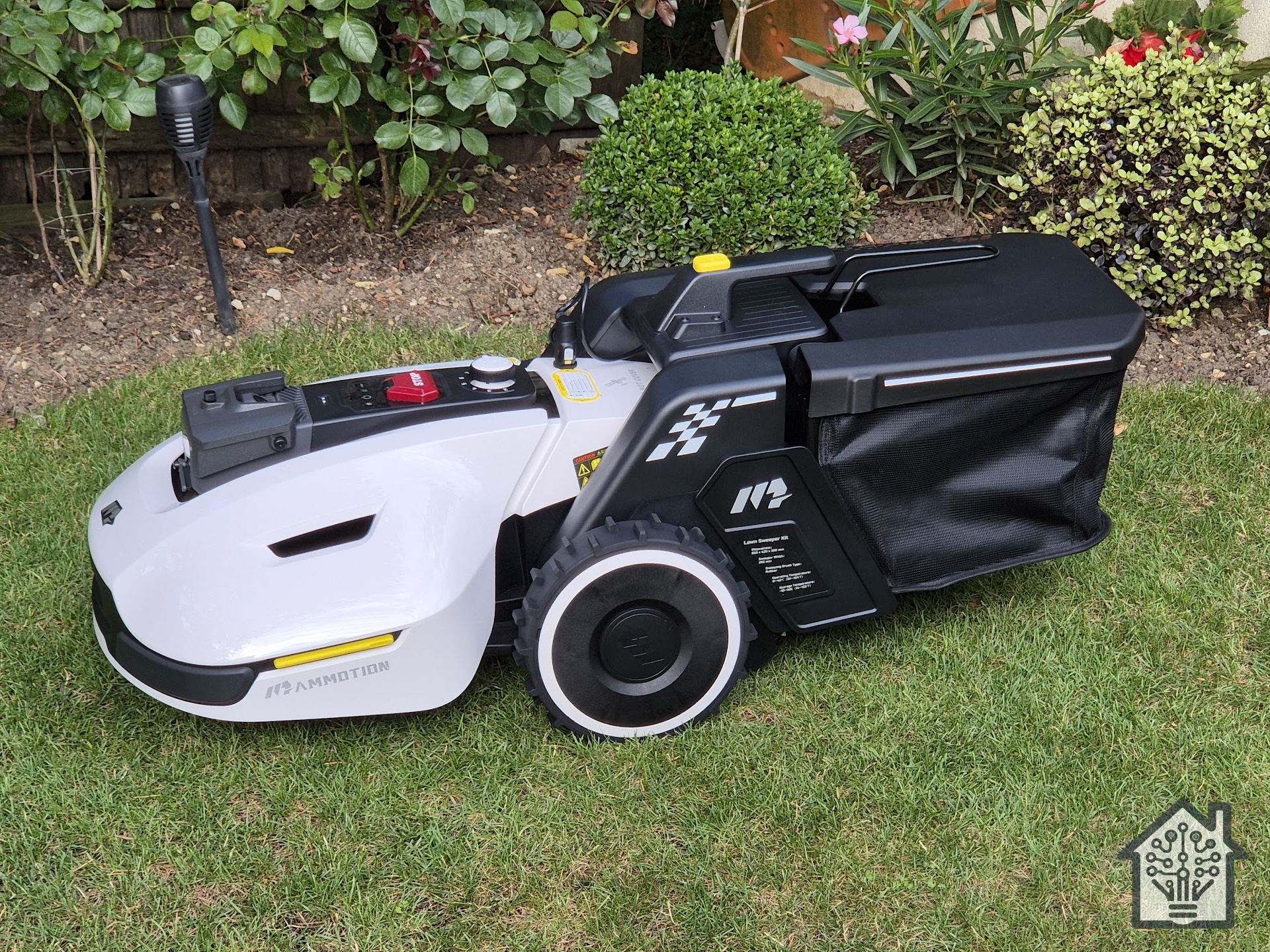 Mammotion Yuka 1500 review : Redefining robotic mowing - Smart Home Critic - Smart home and ...