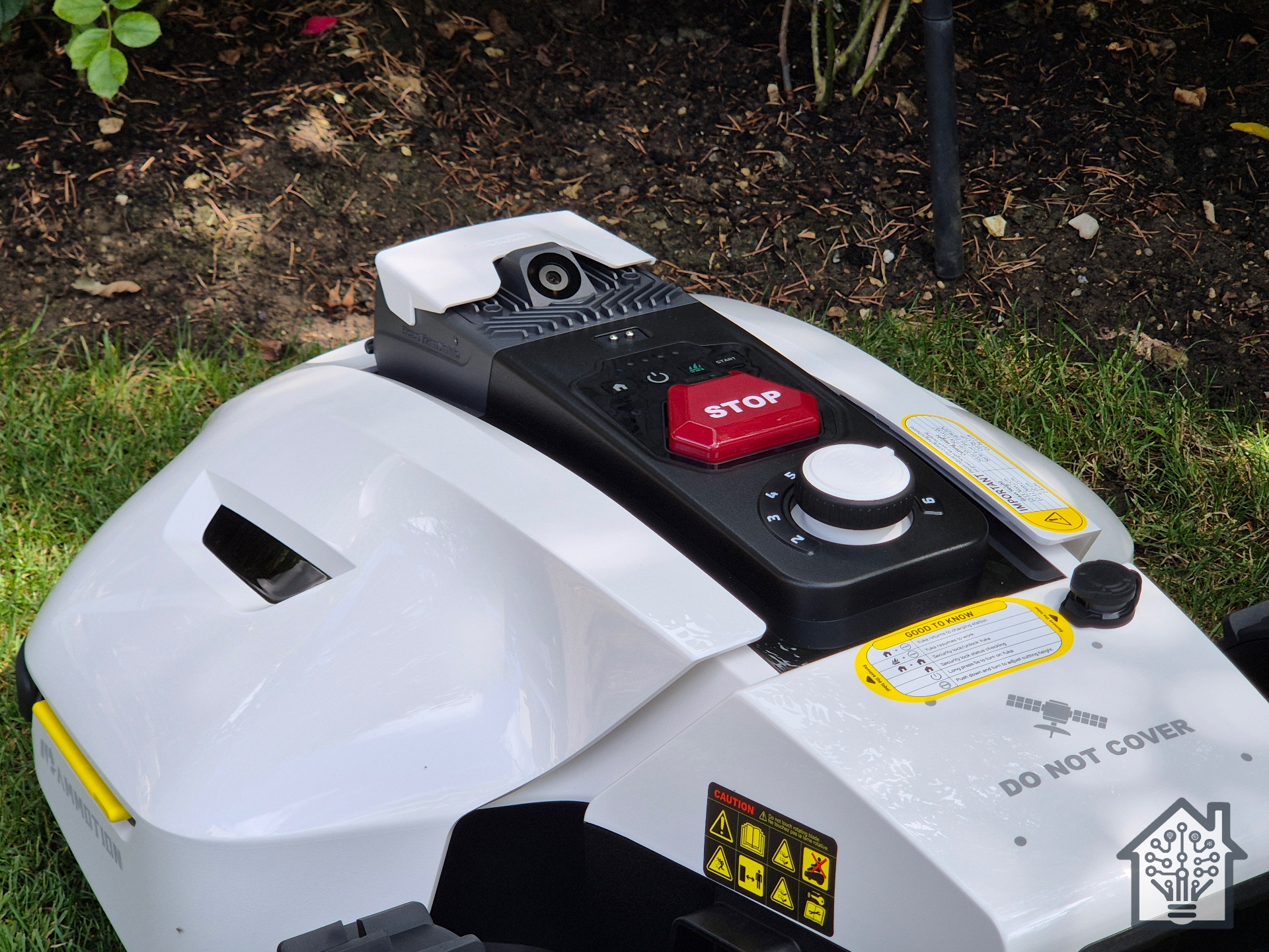 Mammotion Yuka 1500 review : Redefining robotic mowing - Smart Home Critic - Smart home and ...